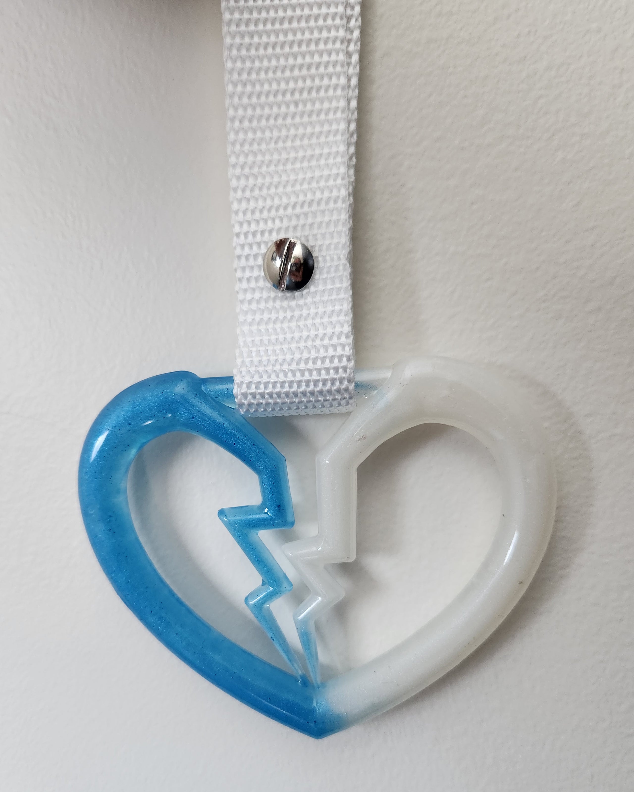 Blue and White Broken Heart Tsurikawa | JMcK Artwork